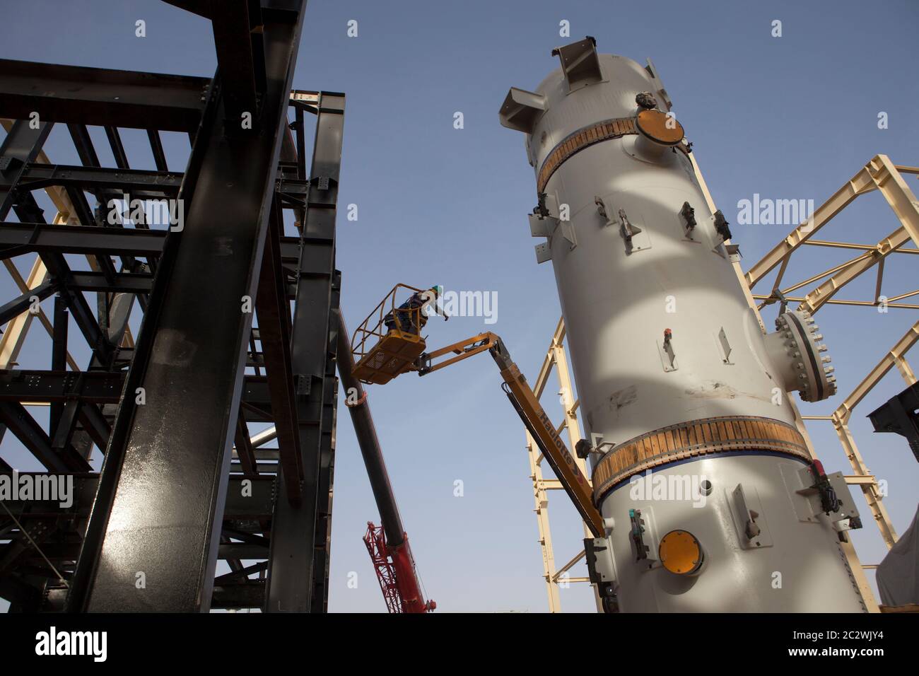 Major pieces of oil and gas processing equipment including this ...