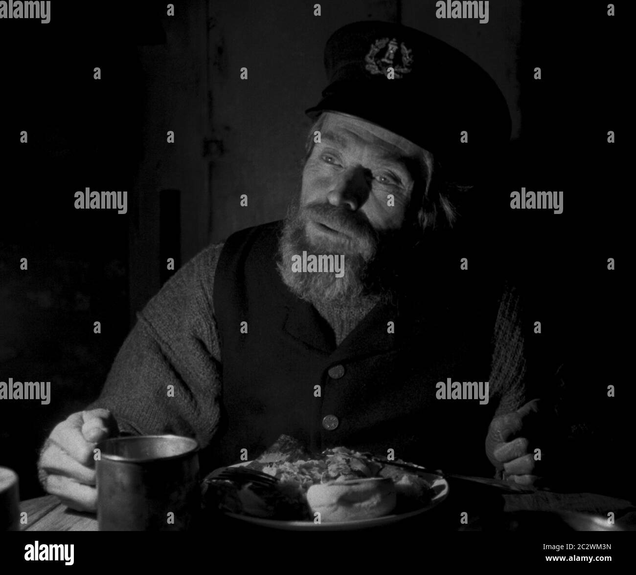 THE LIGHTHOUSE (2019) WILLEM DAFOE ROBERT EGGERS (DIR) A24/MOVIESTORE ...