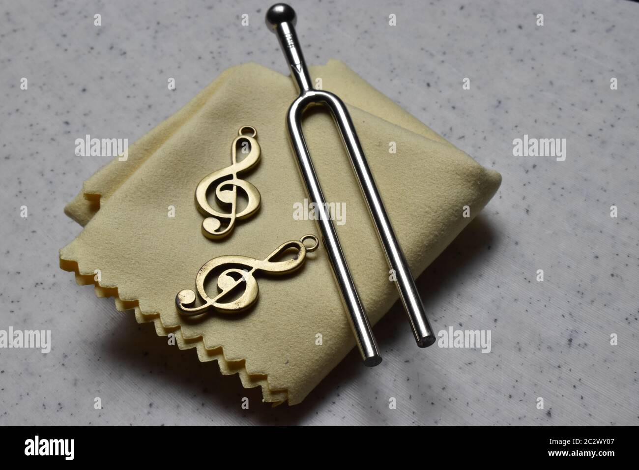 Blues and jazz clef hi-res stock photography and images - Alamy