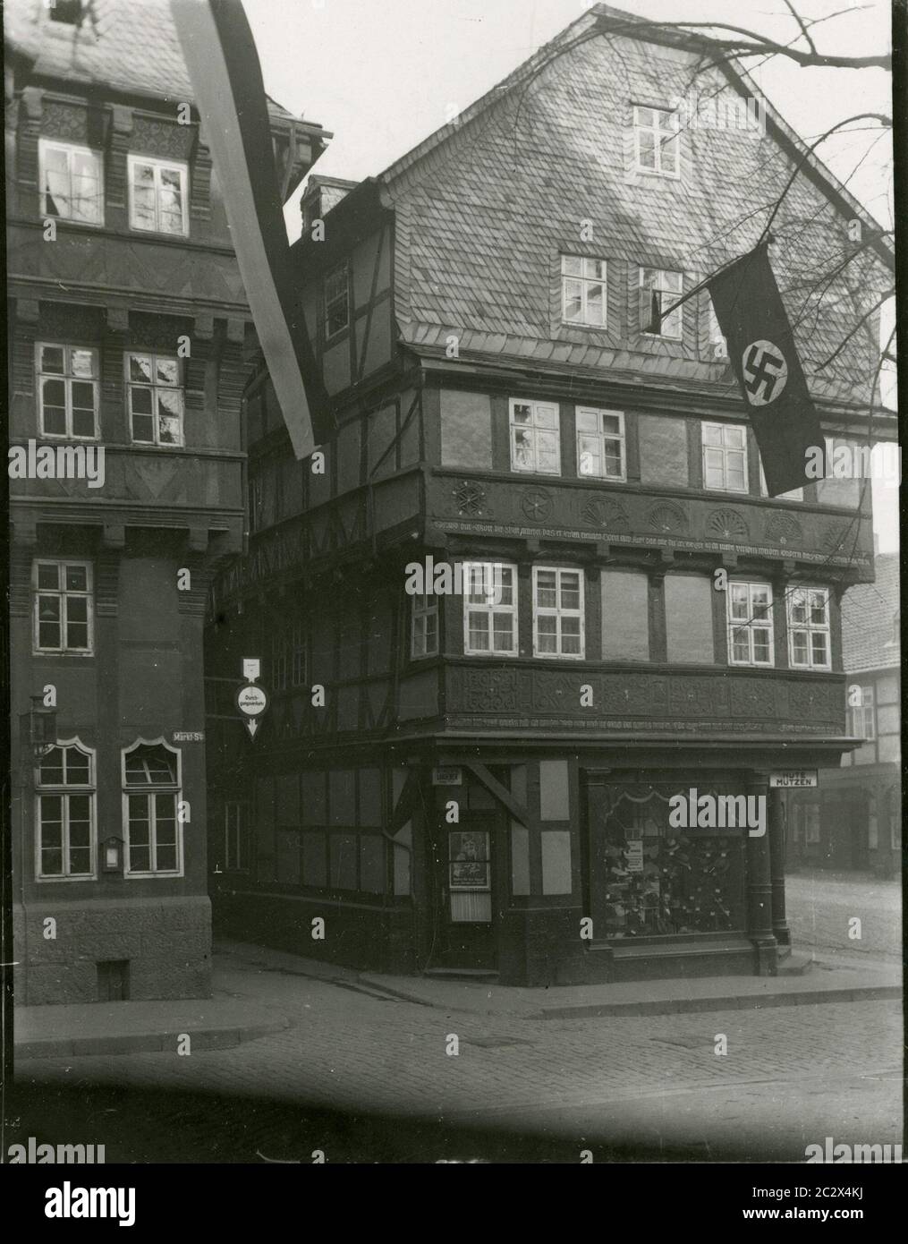 Heinrich Hoffmann Photographs 1933 Adolf Hitler's official photographer ...