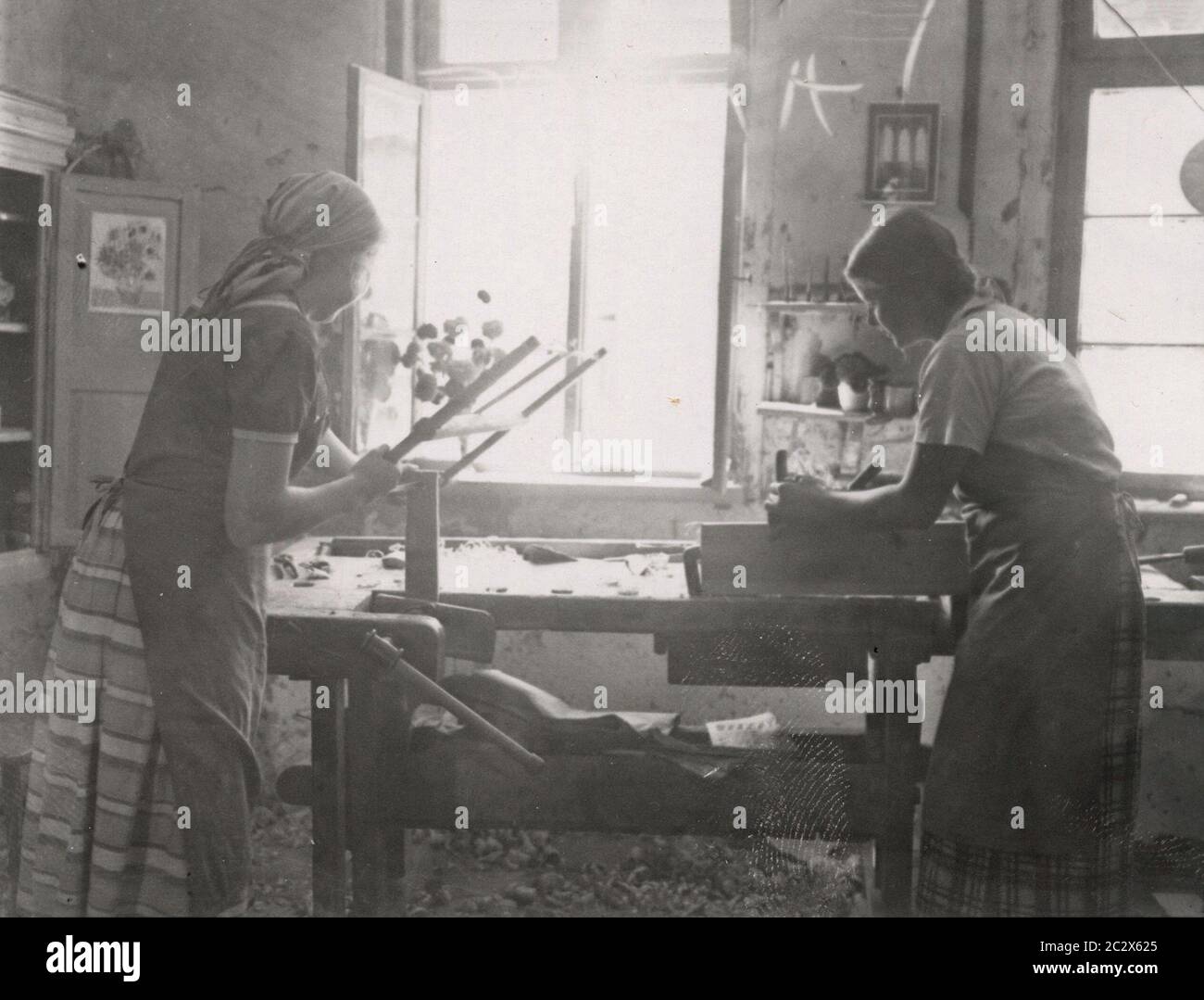 Female labor service in the country Heinrich Hoffmann Photographs 1933 ...