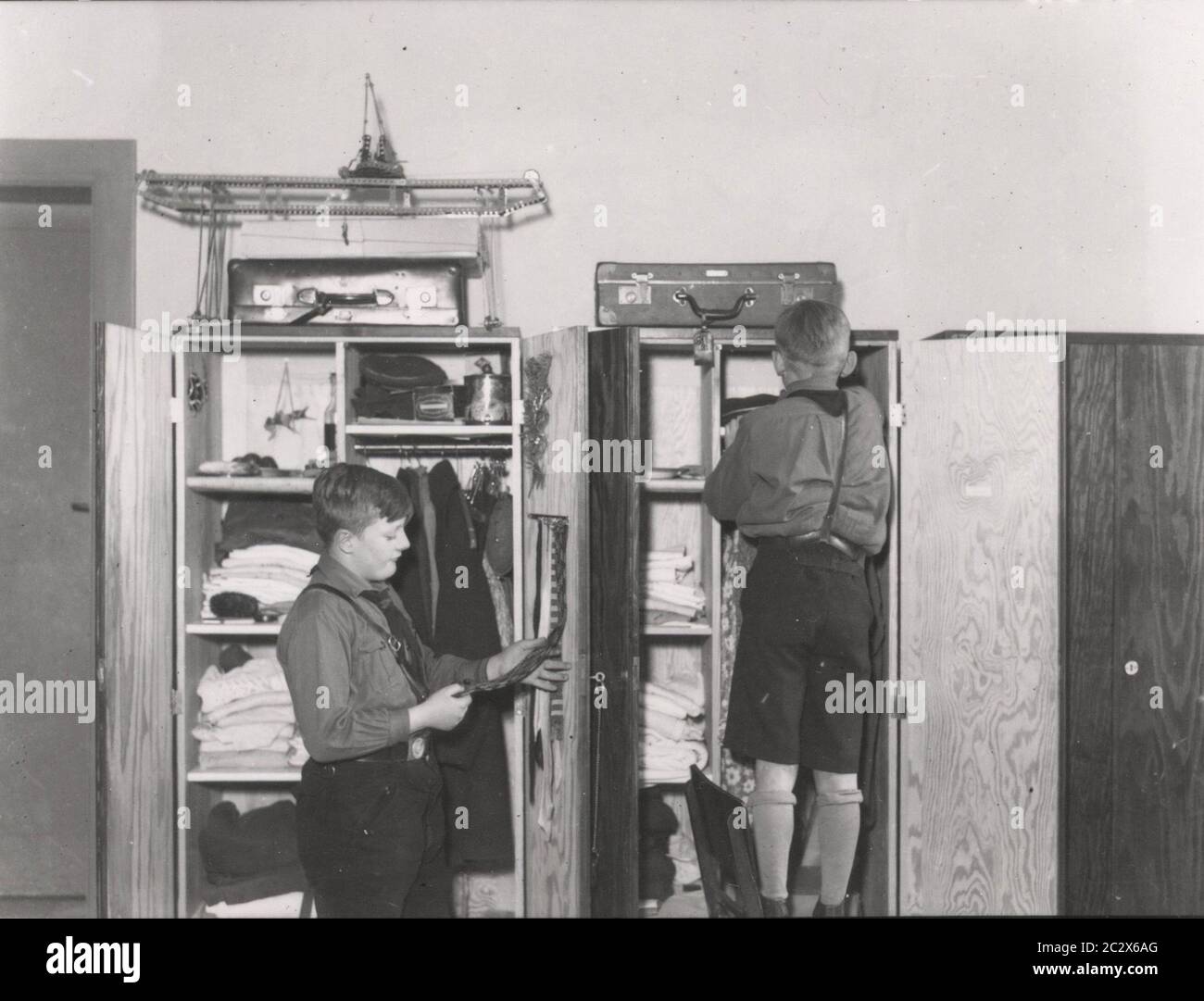 Official school photographer hi-res stock photography and images - Alamy