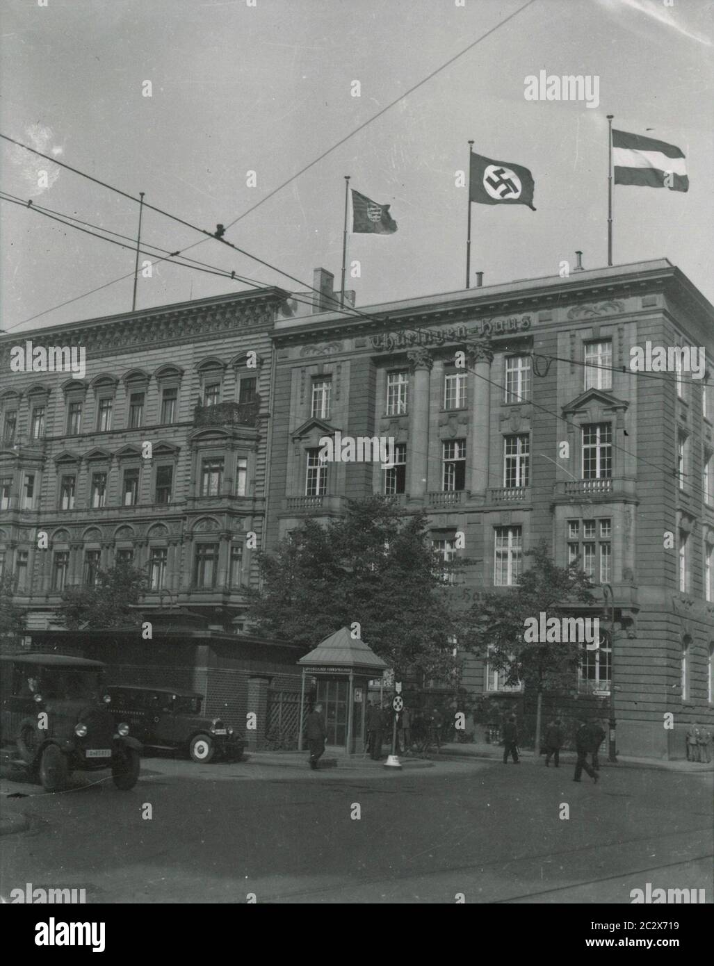 Intimate circle hi-res stock photography and images - Alamy