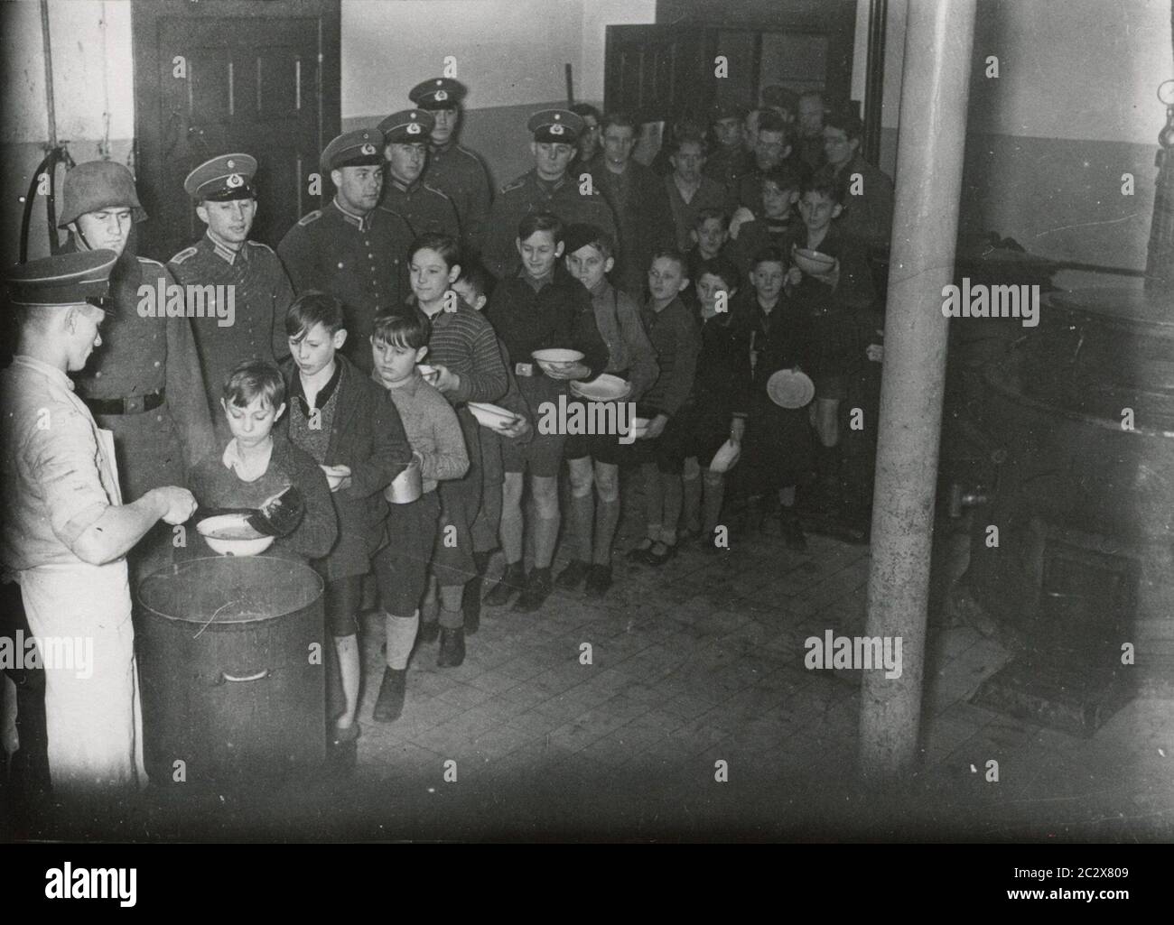 Winter Relief Society - Children's feeding by the Reichswehr Heinrich ...