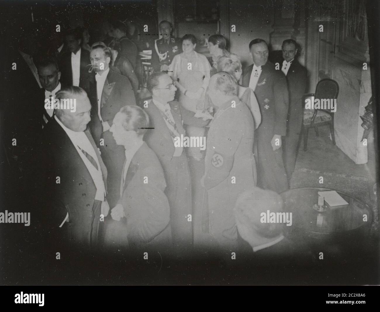 Reception of the Foreign Minister von Neurath, Hanke, Dr. Goebbels ...