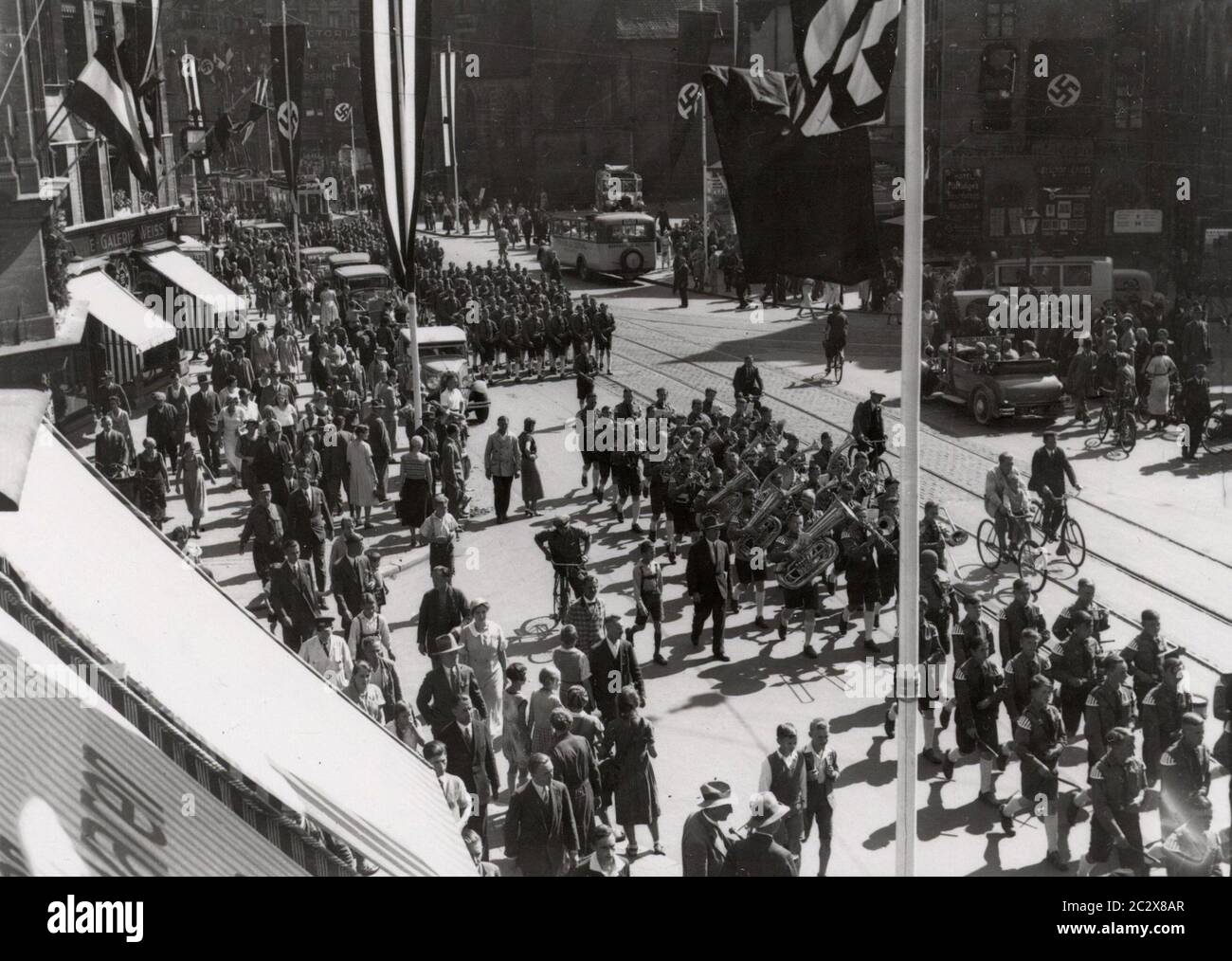 Pictures from the Nazi Party Rally in 1933 in Nuernberg - street ...