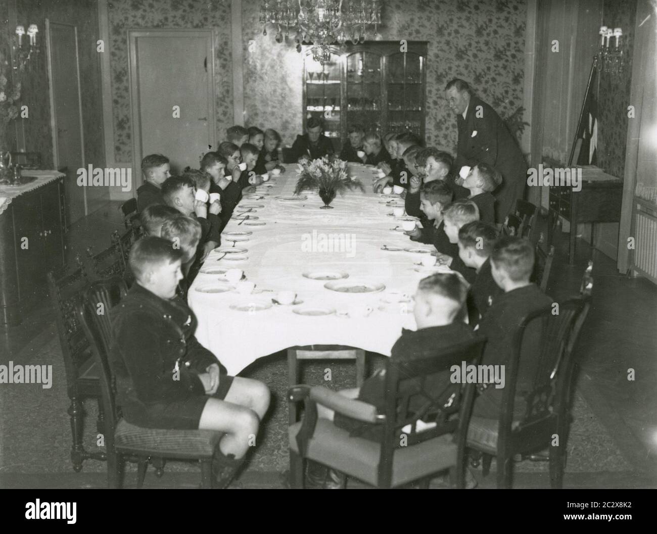 Young adolf hitler hi-res stock photography and images - Alamy