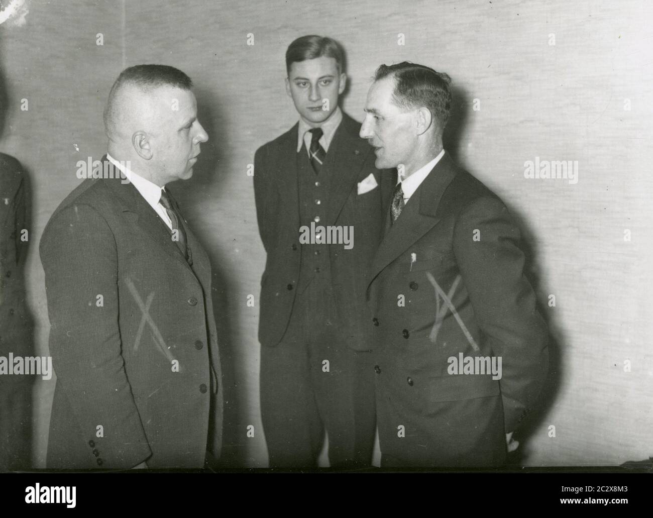 A comrade of war Hitler returns to Germany - Reichsleiter Amann and ...