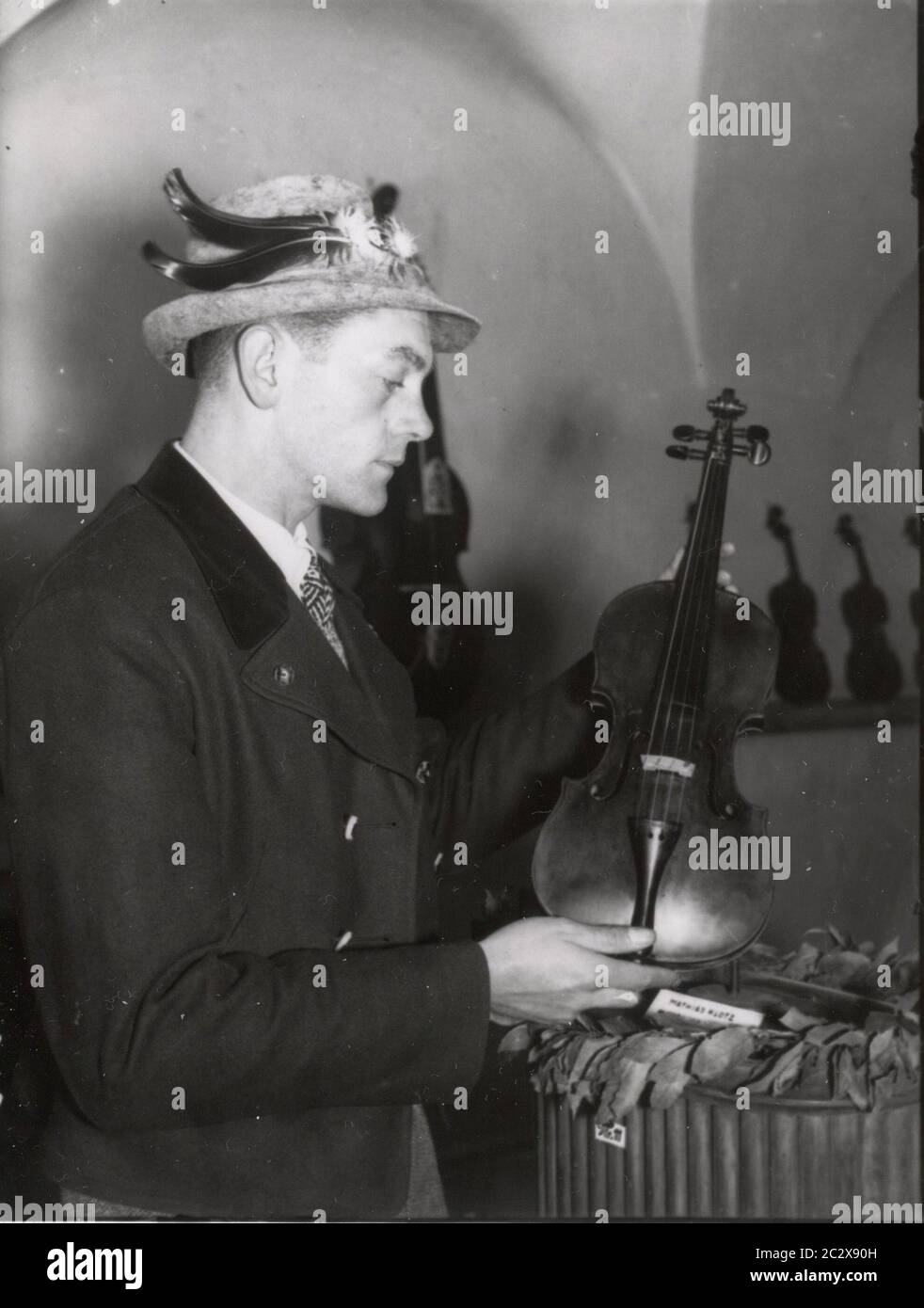 Views of Mittenwald - reportage Heinrich Hoffmann Photographs 1933 ...