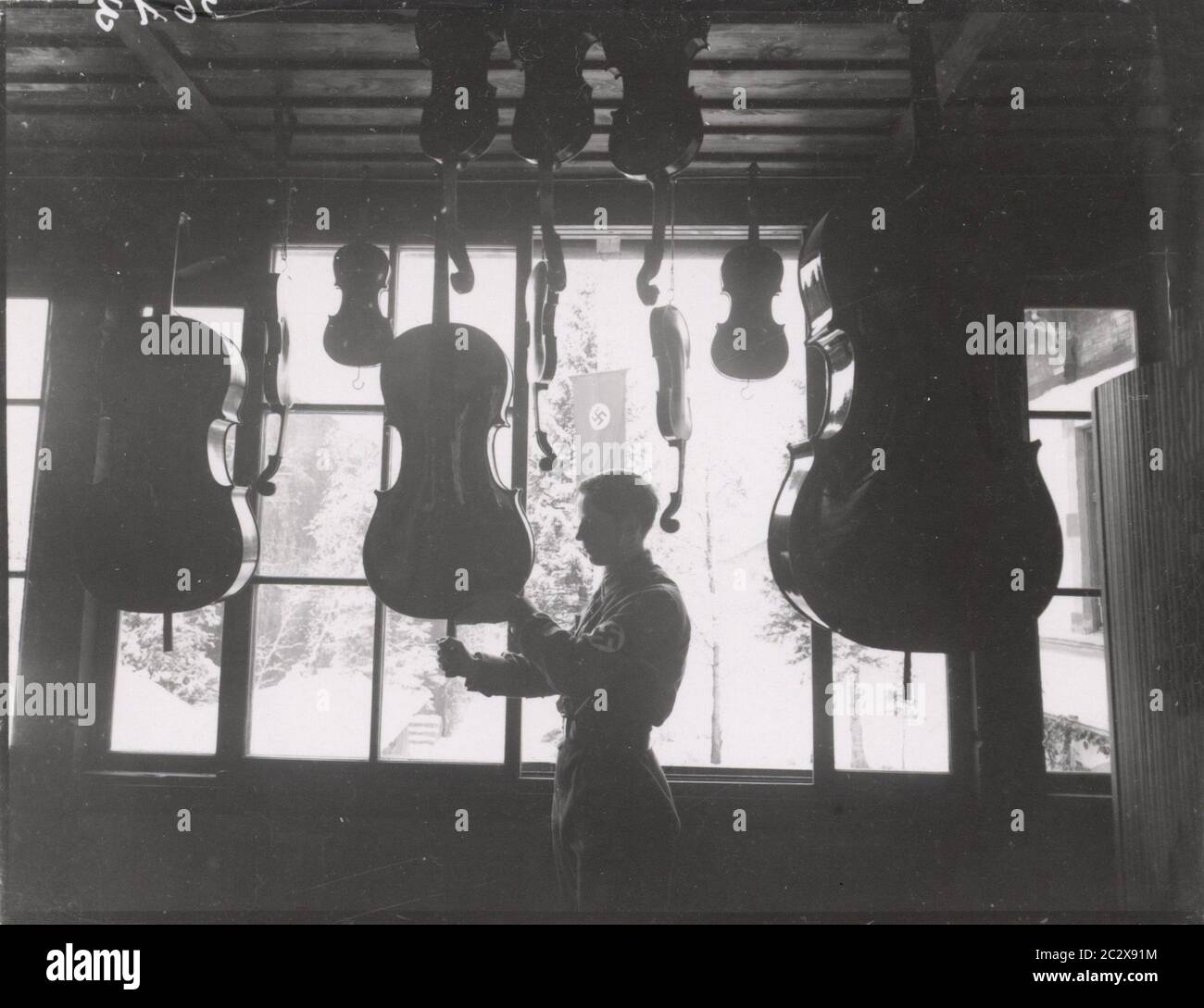 Views of Mittenwald - reportage Heinrich Hoffmann Photographs 1933 ...