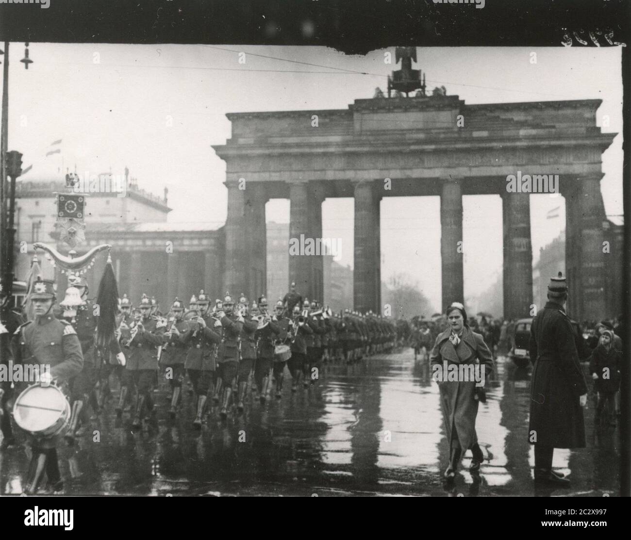 Nazi germany brandenburg gate hi-res stock photography and images - Alamy