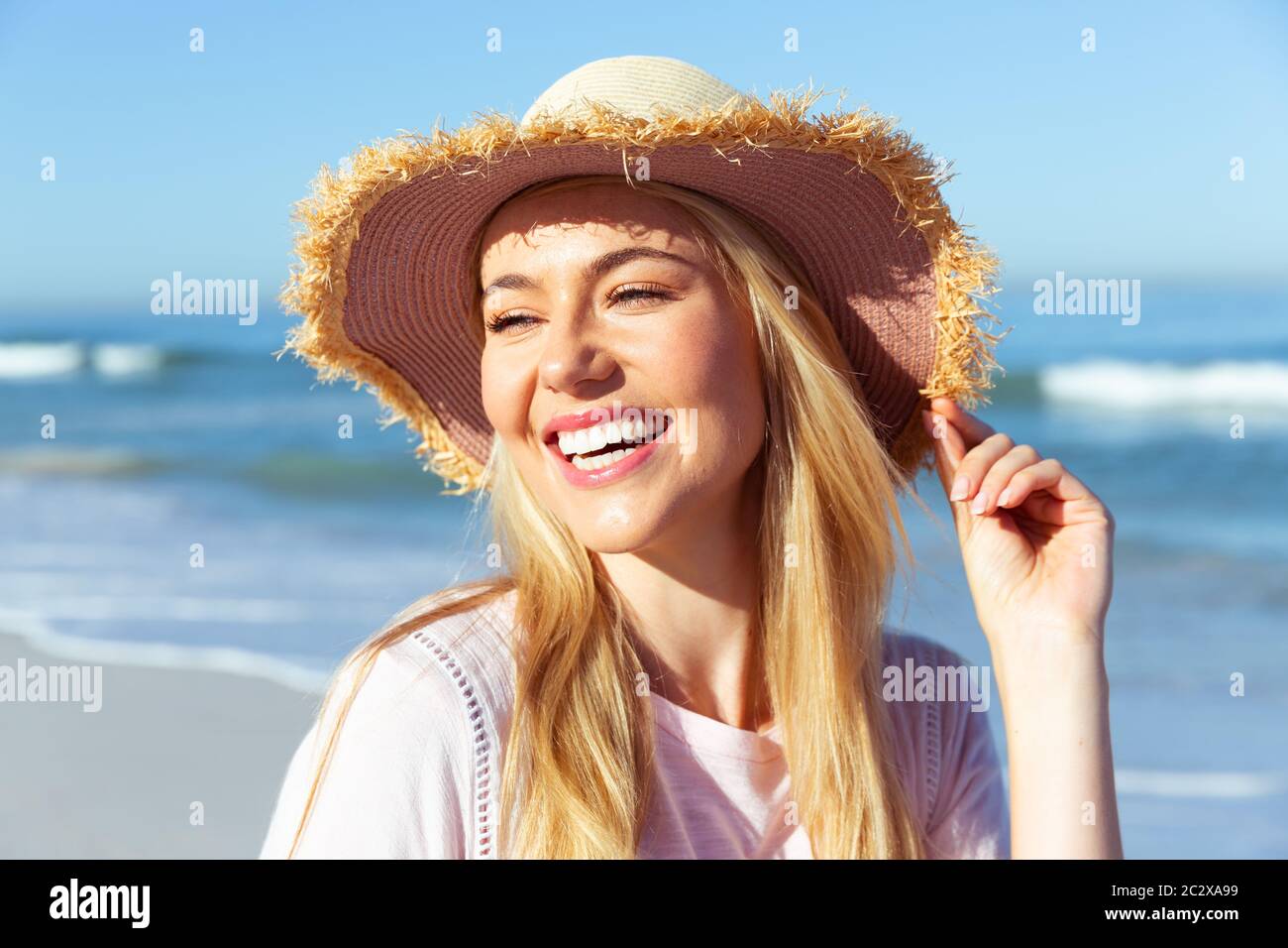 Caucasian woman enjoying beach hi-res stock photography and images - Alamy