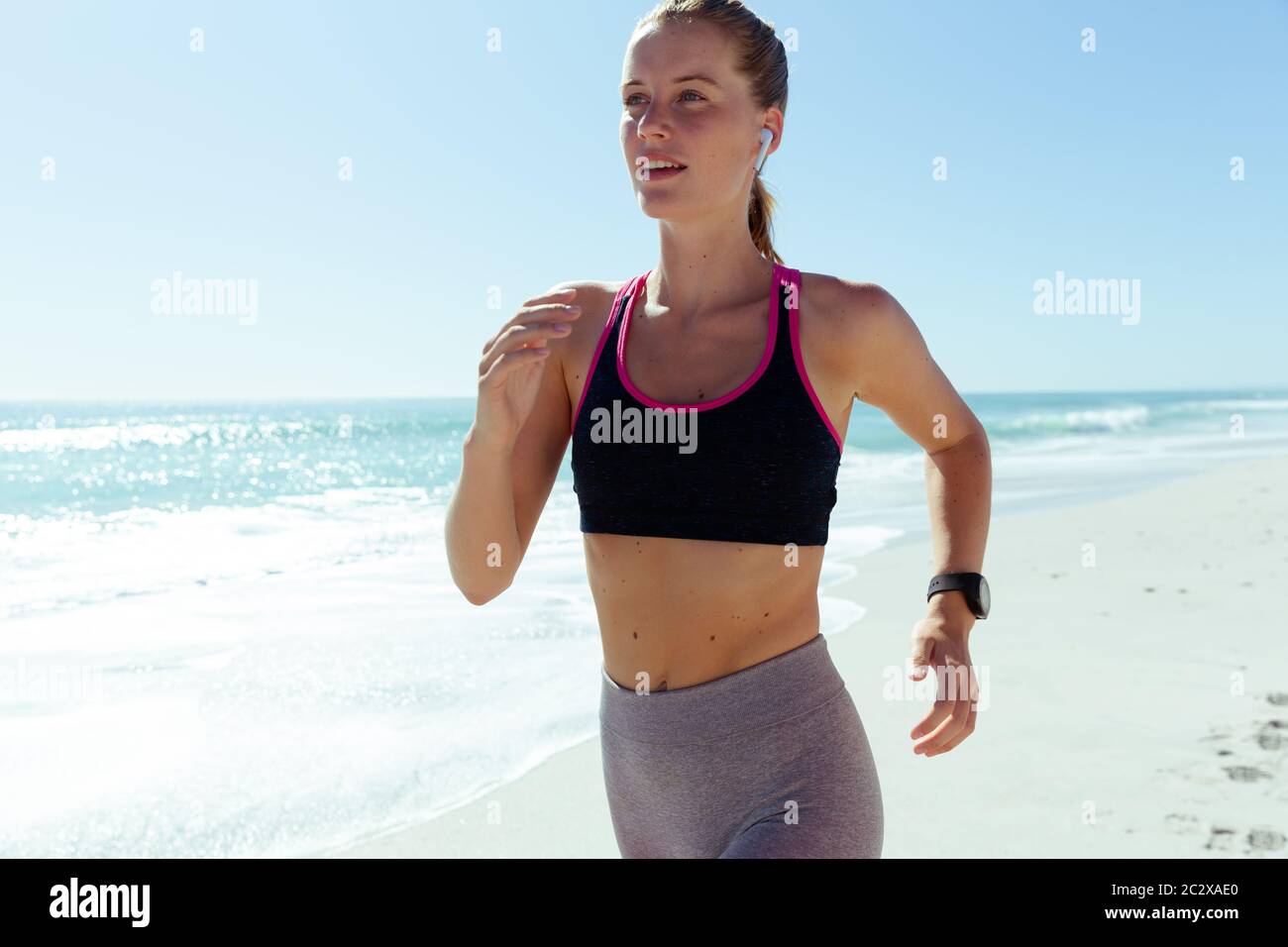Exercising gen z hi-res stock photography and images - Alamy