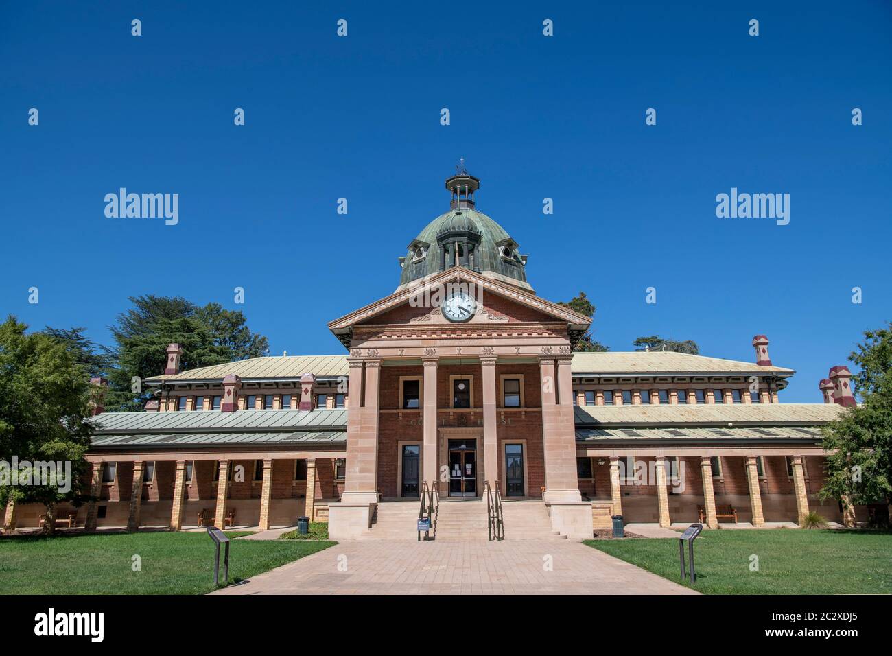 The Court House Bathurst NSW Australia Stock Photo - Alamy