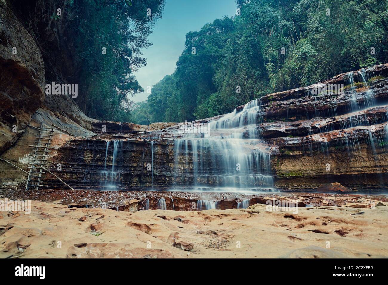 Wei Sawdong Waterfall in Meghalaya, Northeast India Stock Photo - Alamy Wei Sawdong Waterfall in Meghalaya, Northeast India Stock Photo - Alamy
