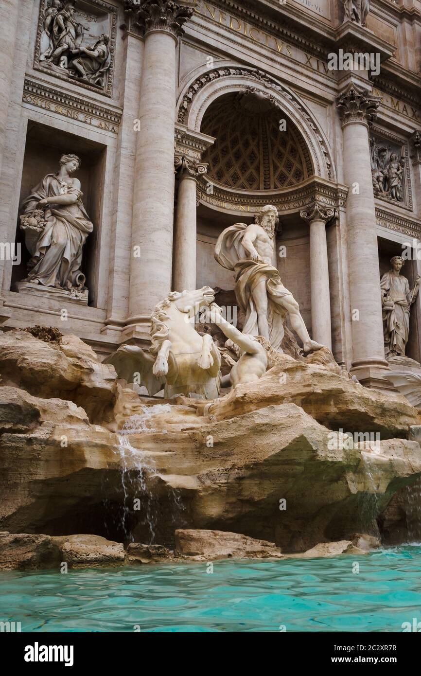 Neptune roman god water sculpture hi-res stock photography and images ...