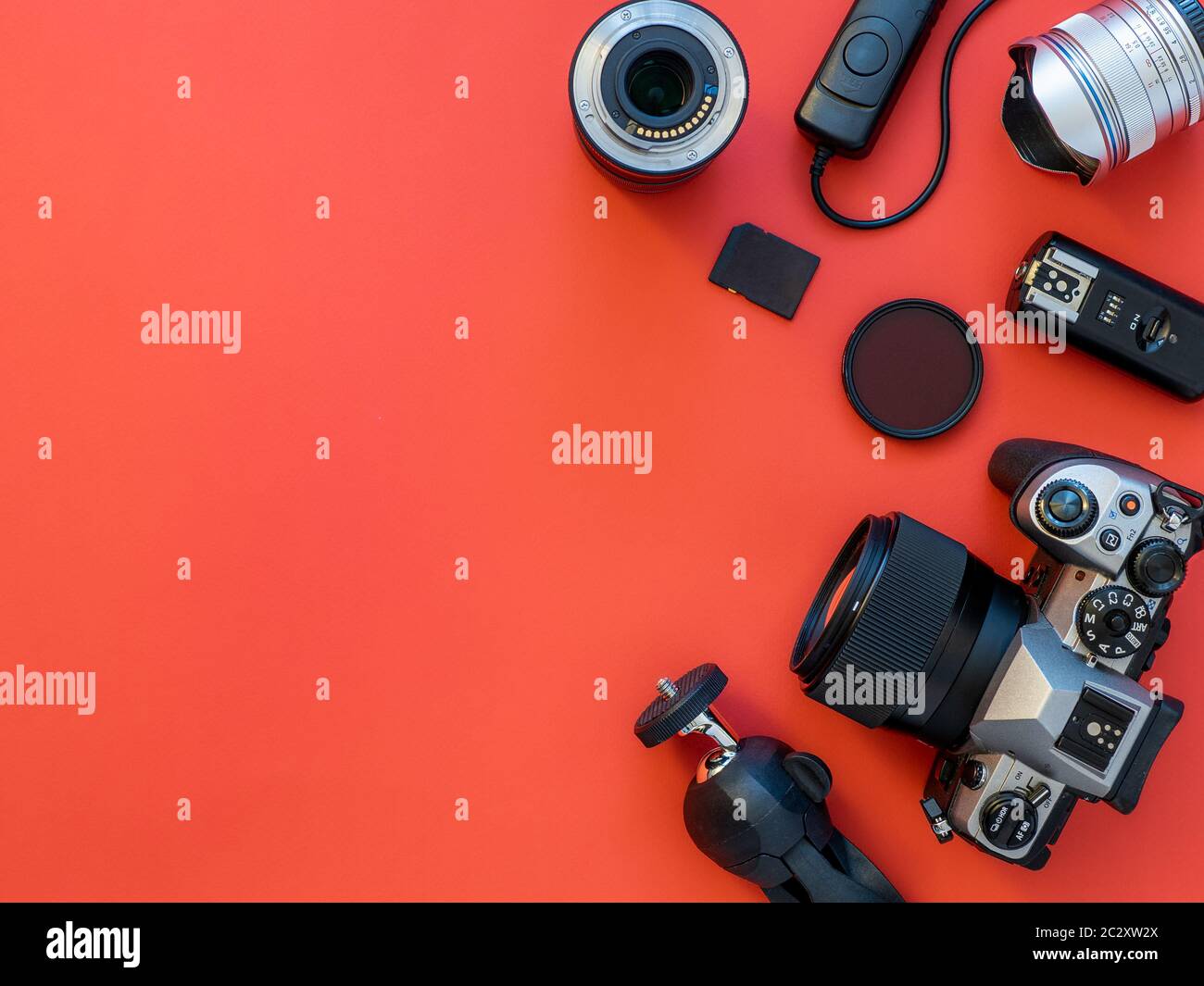 Mirrorless camera accessories hi-res stock photography and images - Alamy