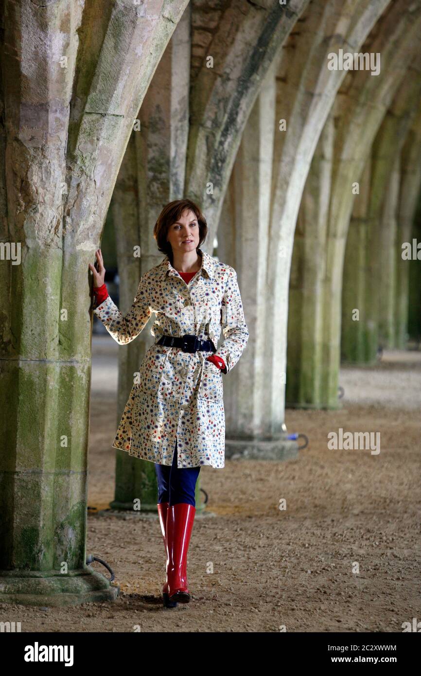 The Antiques Roadshow presenter Fiona Bruce at Fountains Abbey and ...