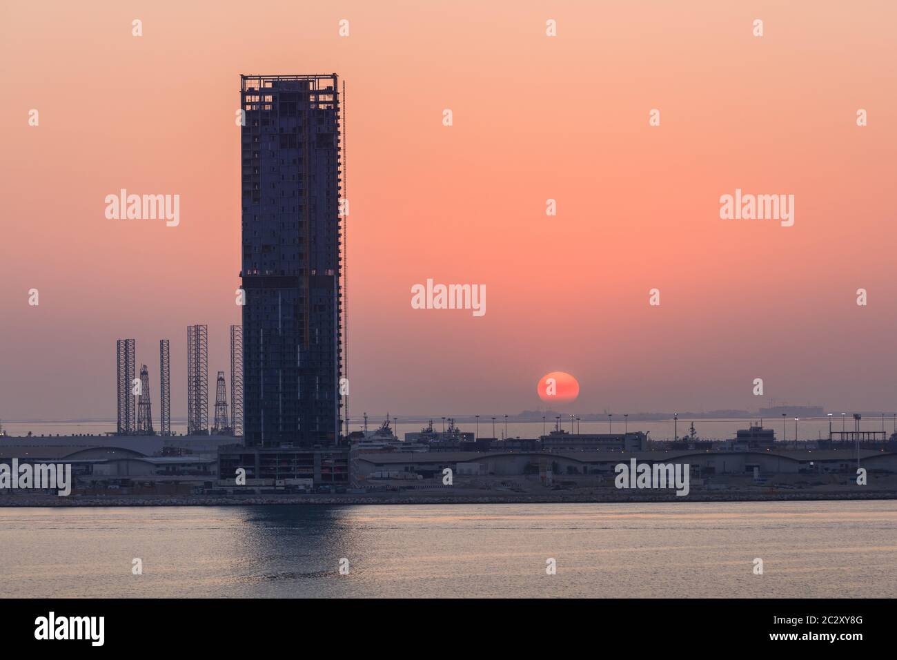 Dubai seaport hi-res stock photography and images - Alamy