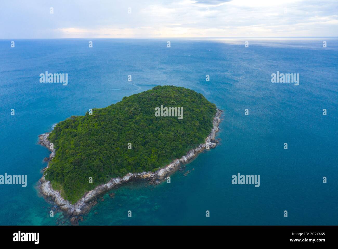 Aerial island view of Ko Man, Thailand Stock Photo - Alamy