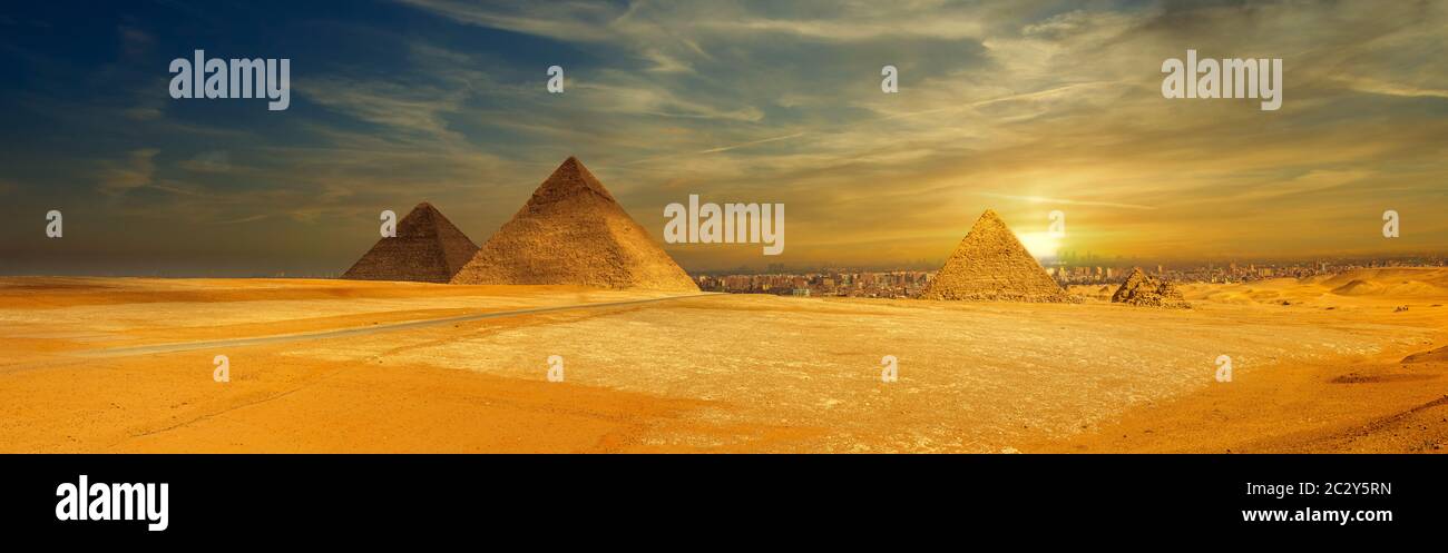 Cairo city pyramid background hi-res stock photography and images - Alamy