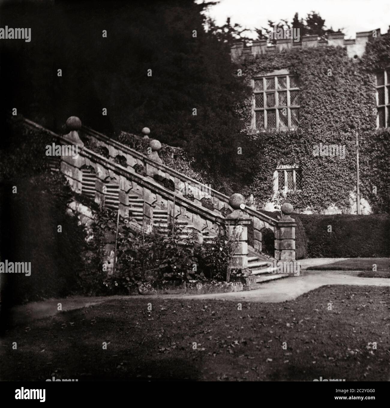 Historical Britain, English city streets and landscapes circa 1900 ...