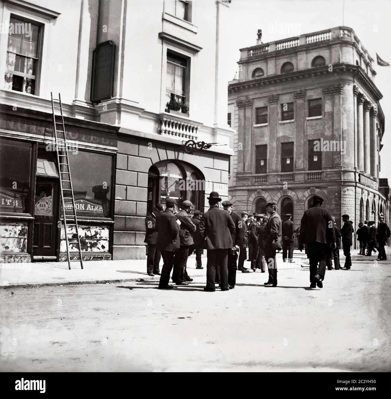 Historical Britain, English city streets and landscapes circa 1900 ...