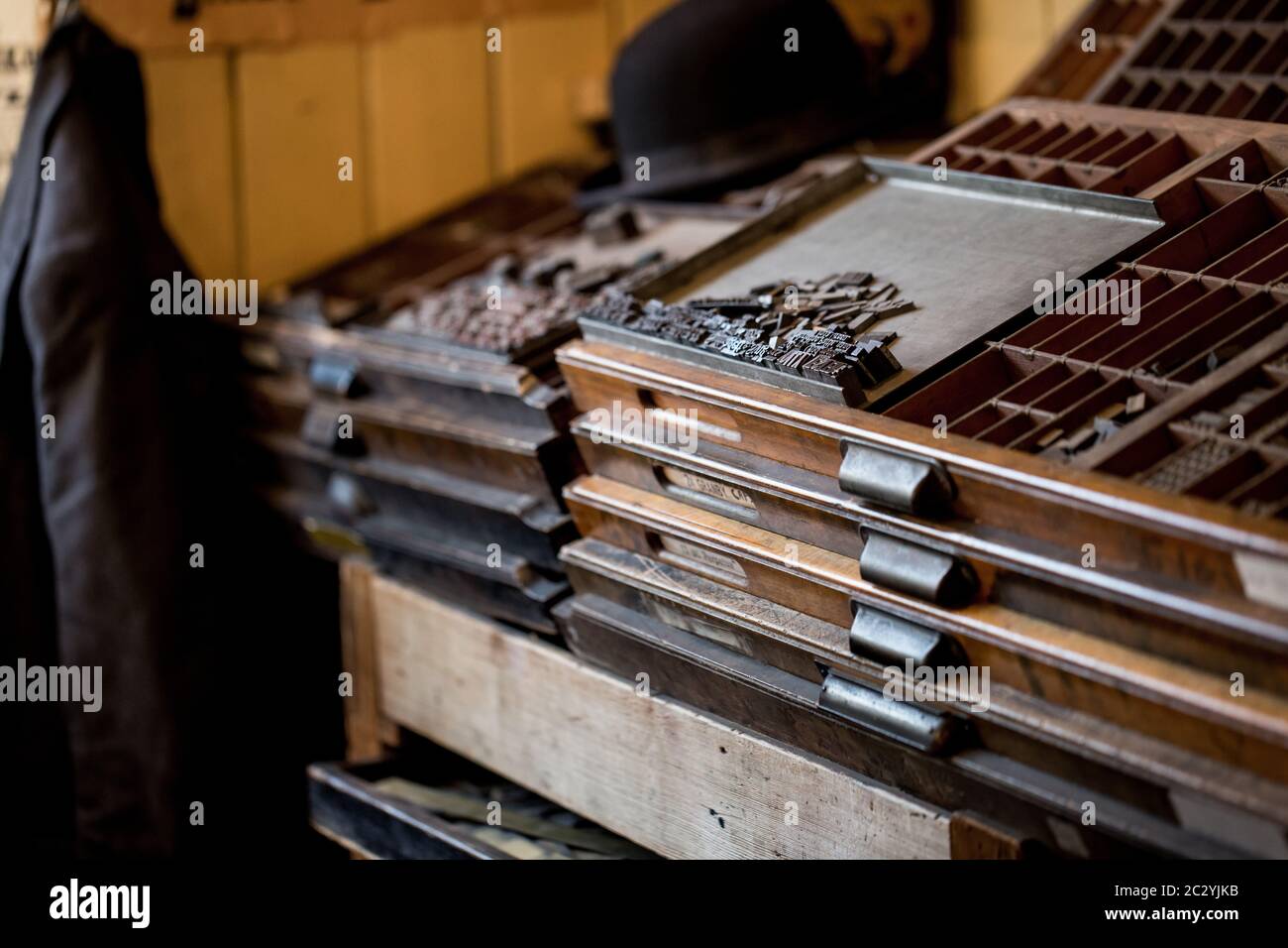 Newspaper printing press 1800s hi-res stock photography and images - Alamy