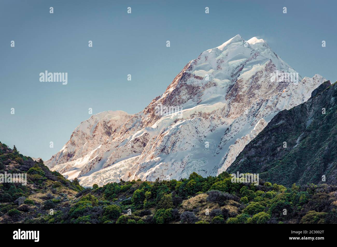 Summit of the Aoraki, Mount Cook, Mount Cook National Park, Twizel ...