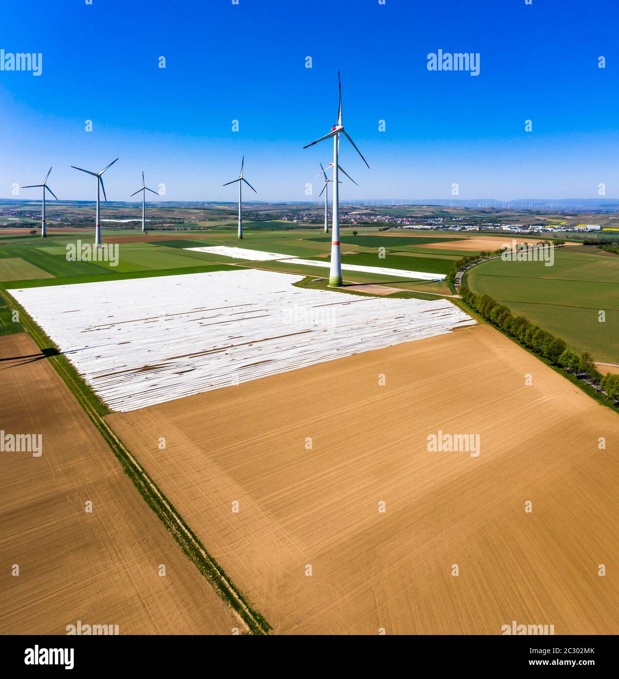 Wind energy park hi-res stock photography and images - Alamy