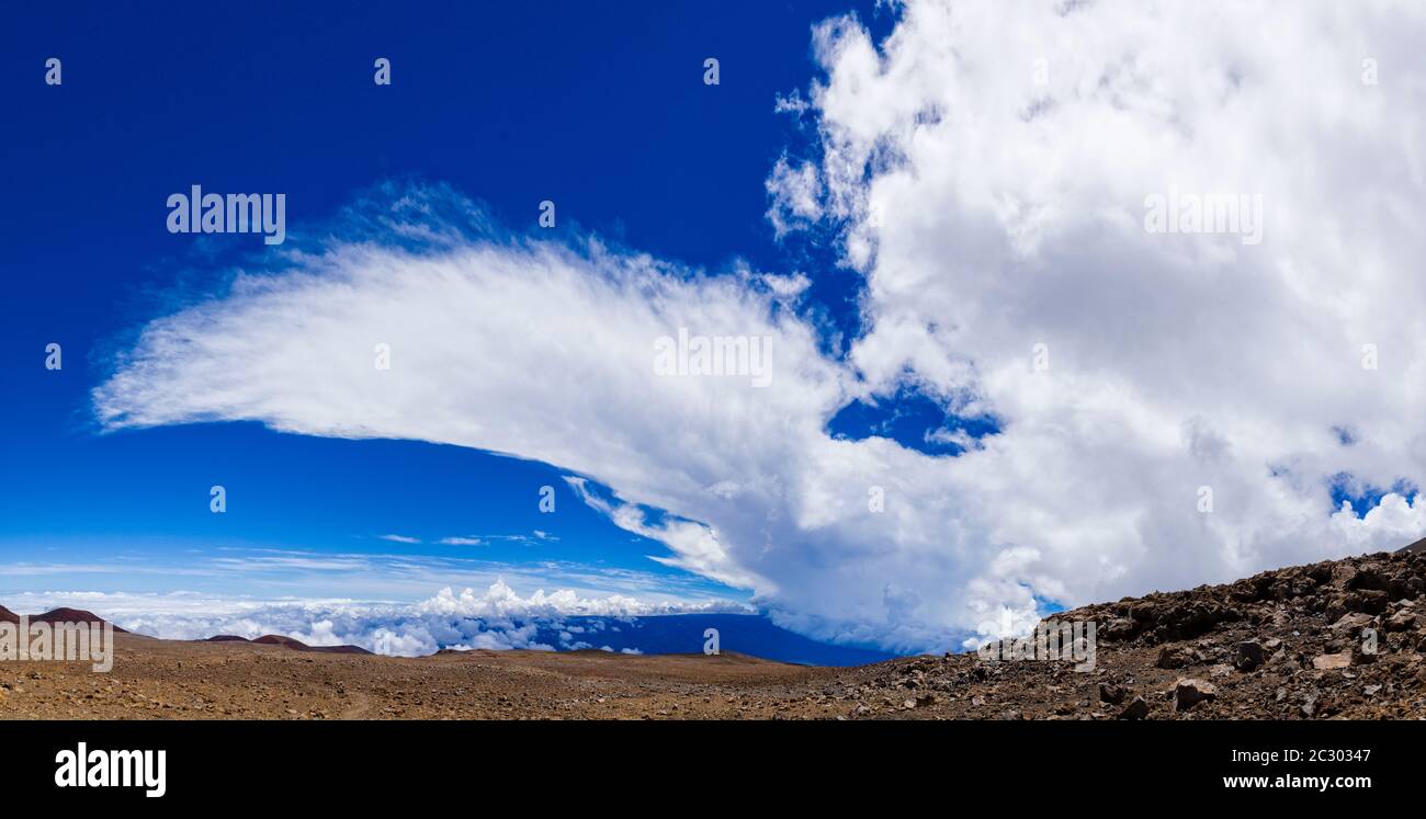 View of Mauna Loa from Mauna Kea, Hawaii Islands, USA Stock Photo - Alamy