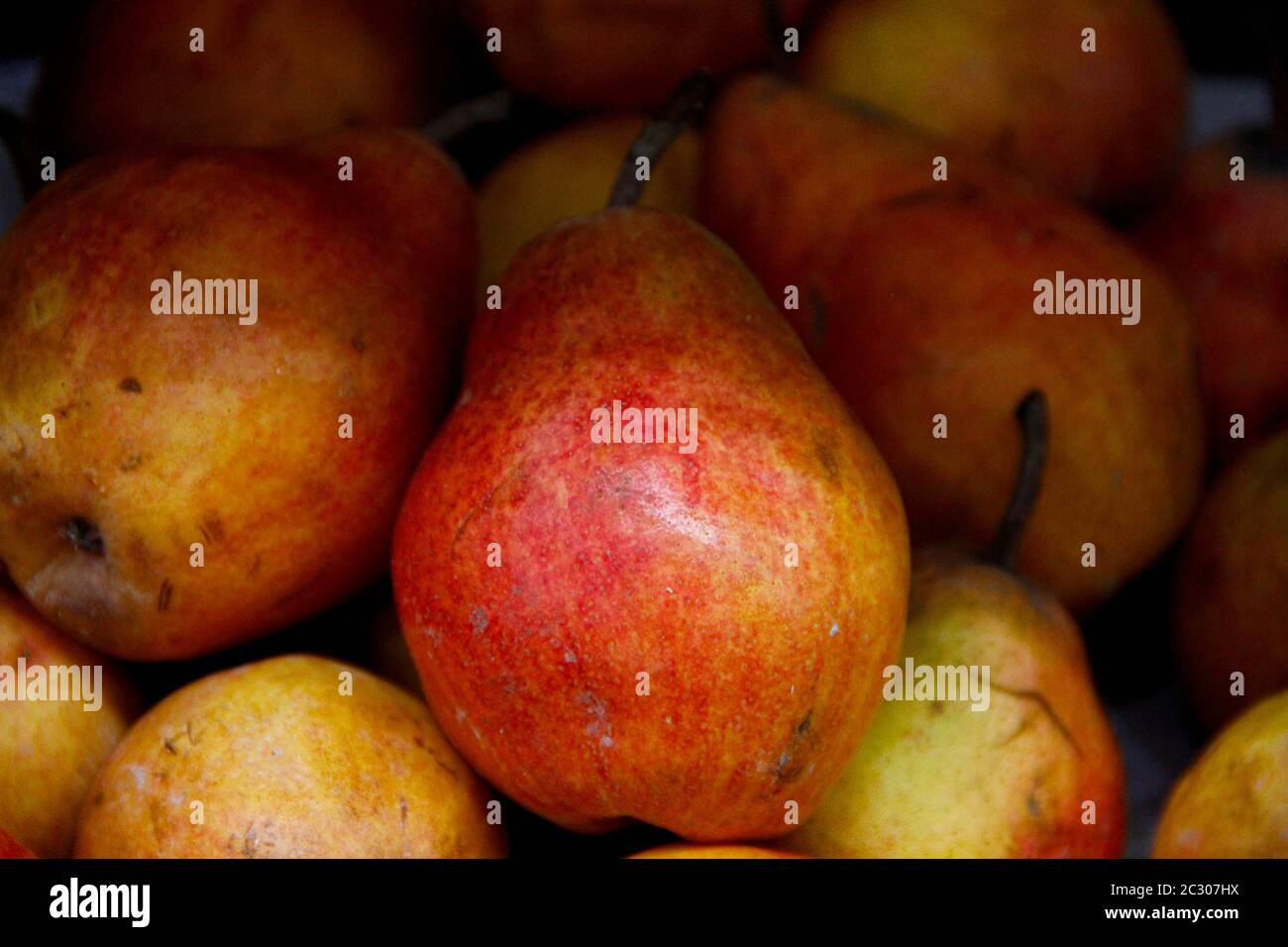 Red sides hi-res stock photography and images - Alamy