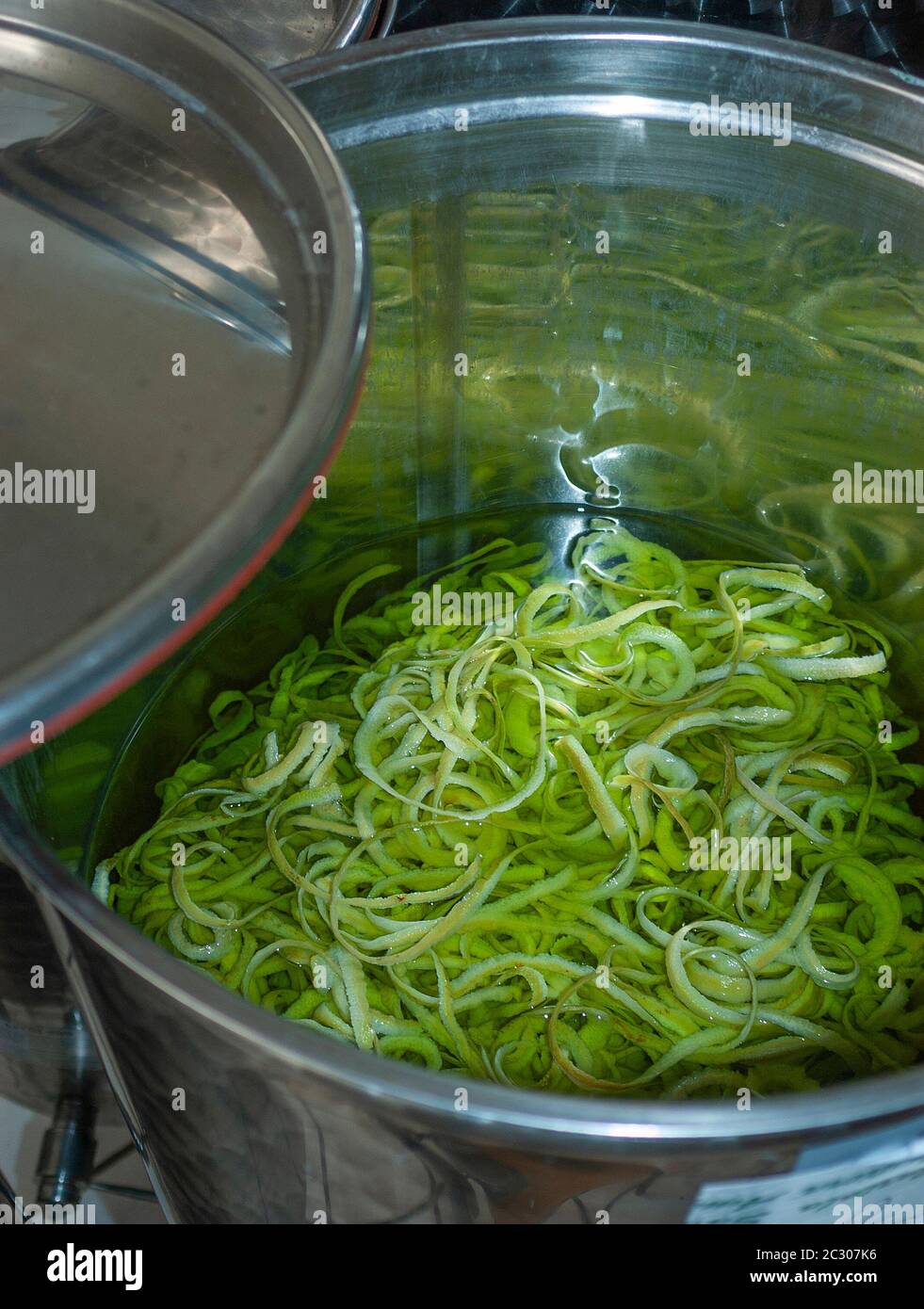 Lemoncello hi-res stock photography and images - Alamy