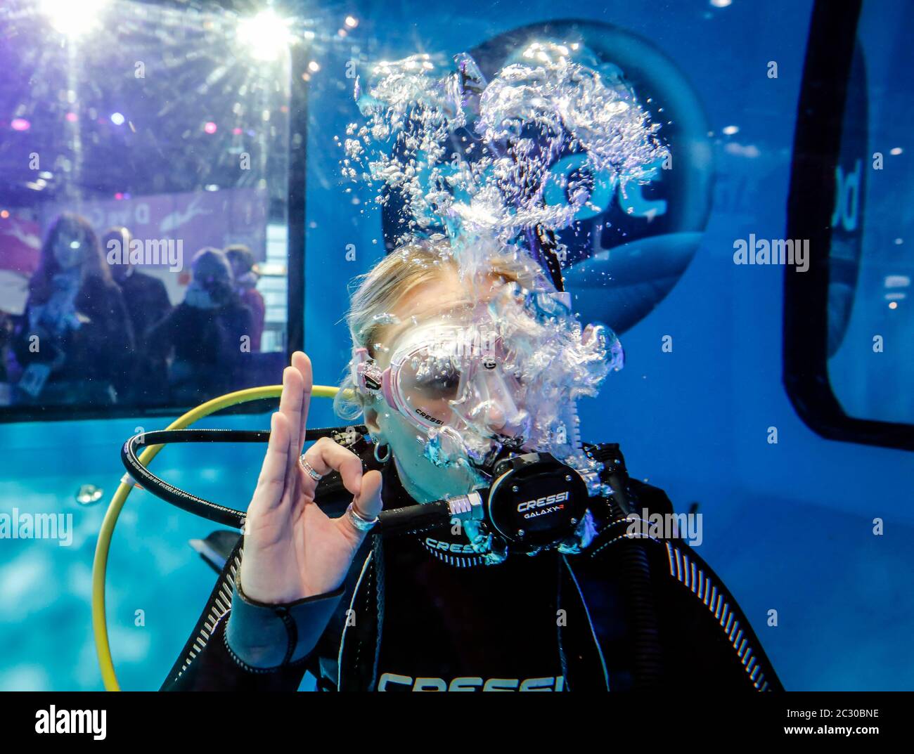 Diver model hi-res stock photography and images - Alamy