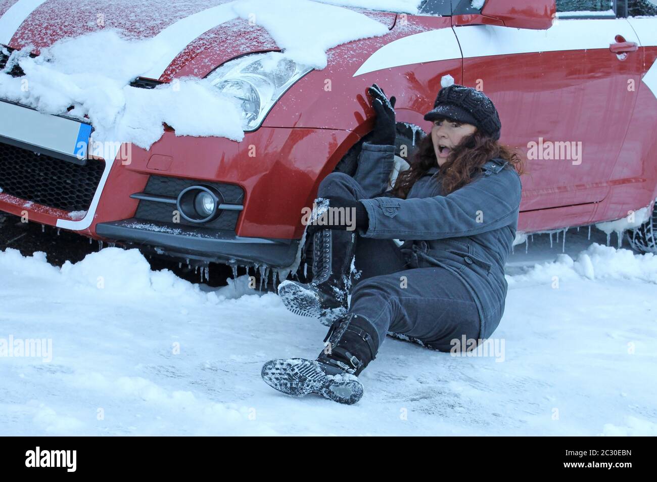 Woman car accident hi-res stock photography and images - Alamy