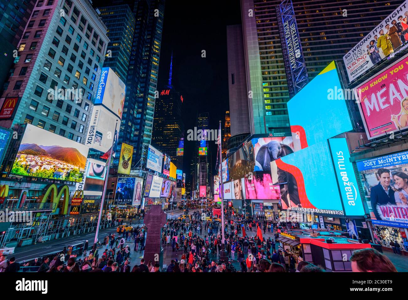 Times Square at night, Father Francis D. Duffy Statue and Duffy Square ...