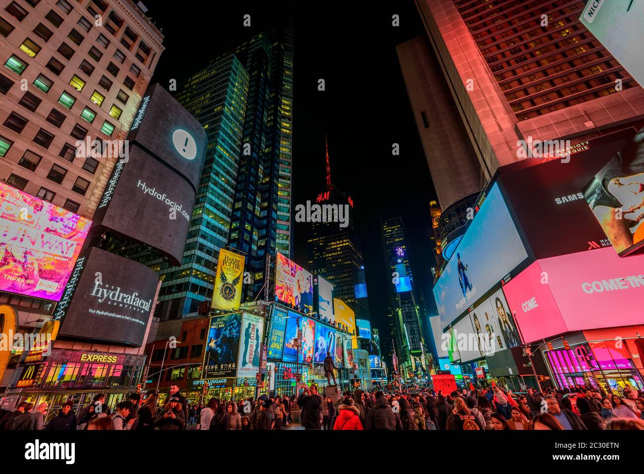 High rise times square hi-res stock photography and images - Alamy
