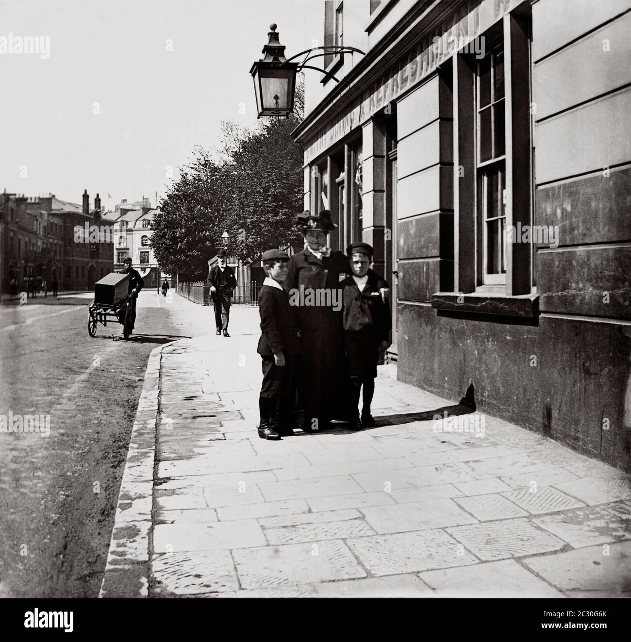 Elizabethan era daily life hi-res stock photography and images - Alamy