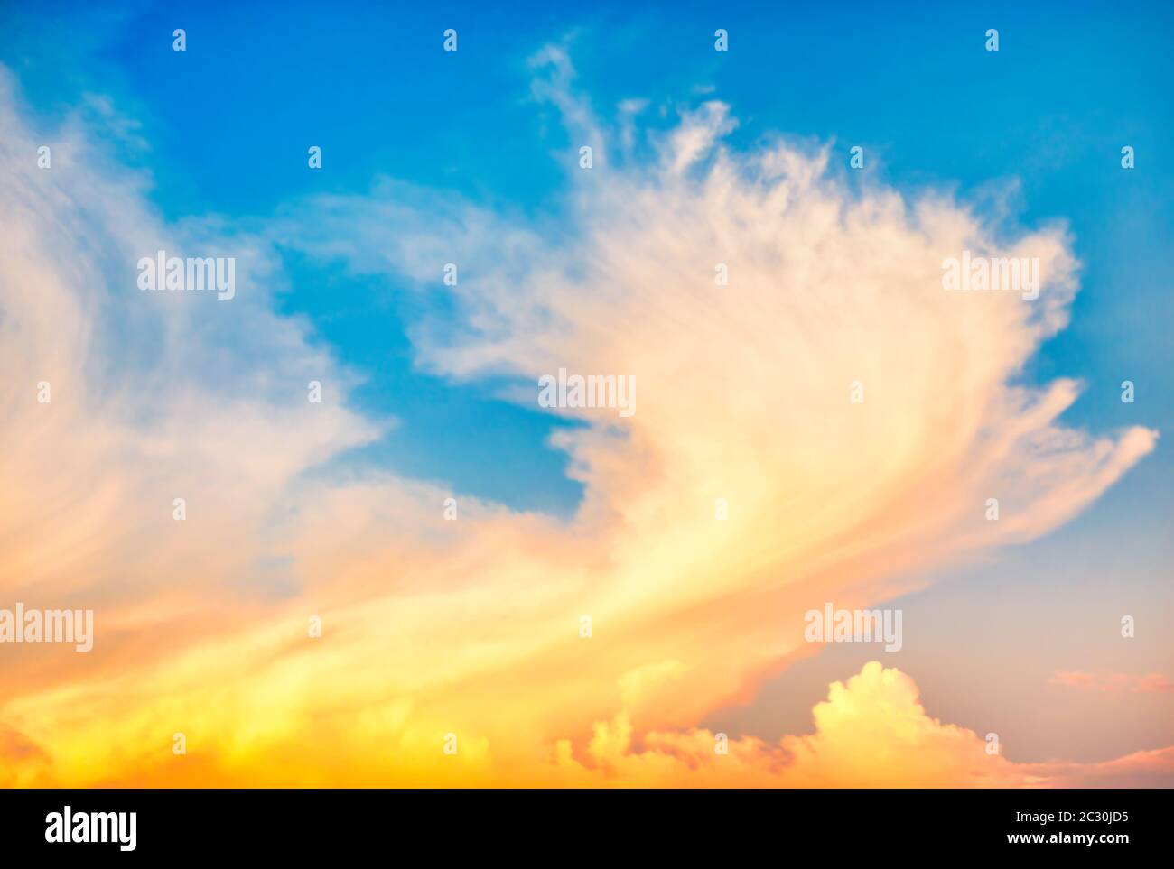 Beautiful cloudscape sunset hi-res stock photography and images - Alamy