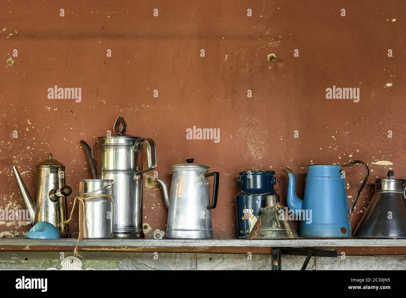 Old cooking pots hi-res stock photography and images - Alamy