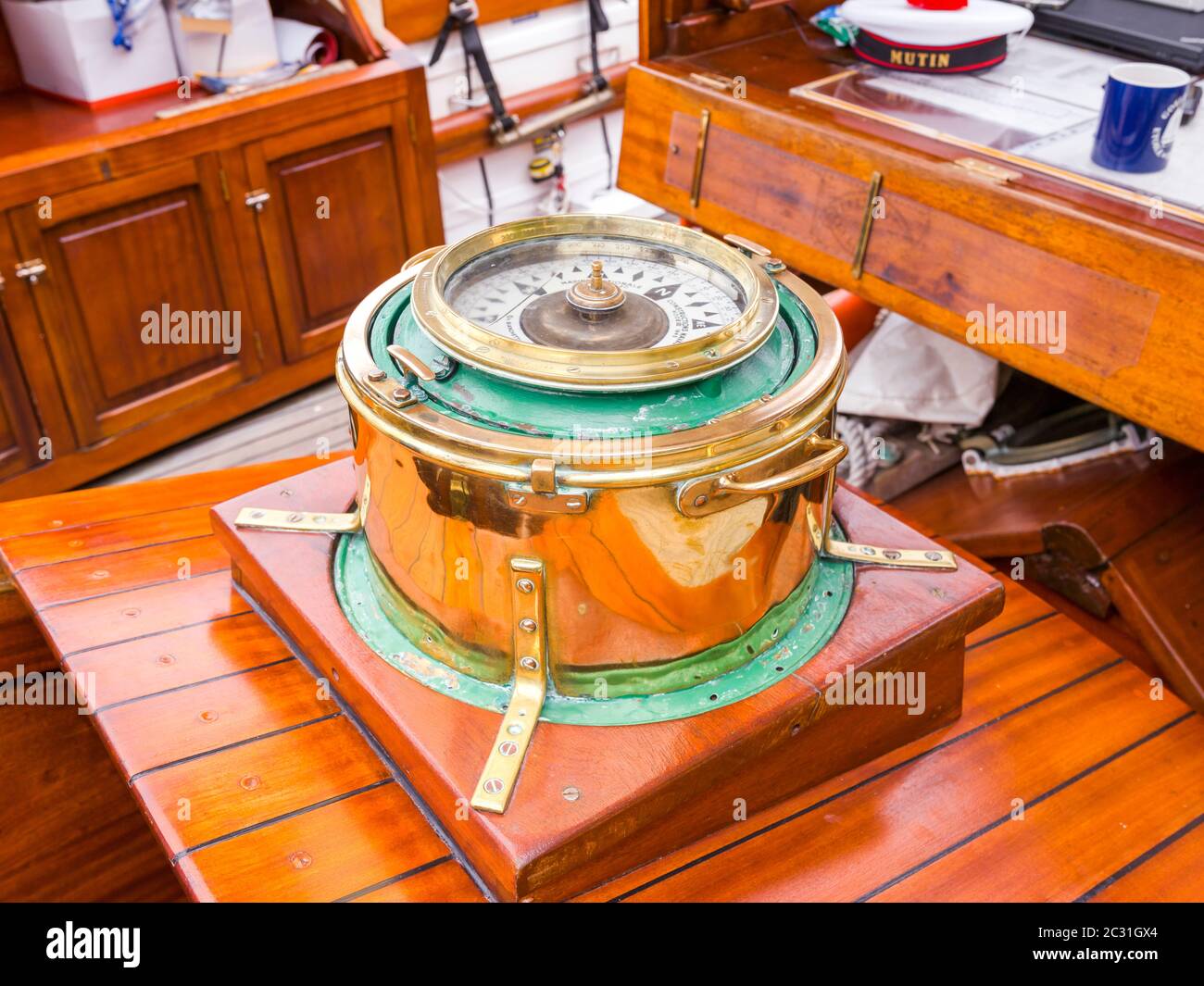 france-finistere-tall-ship-tall-hi-res-stock-photography-and-images-alamy