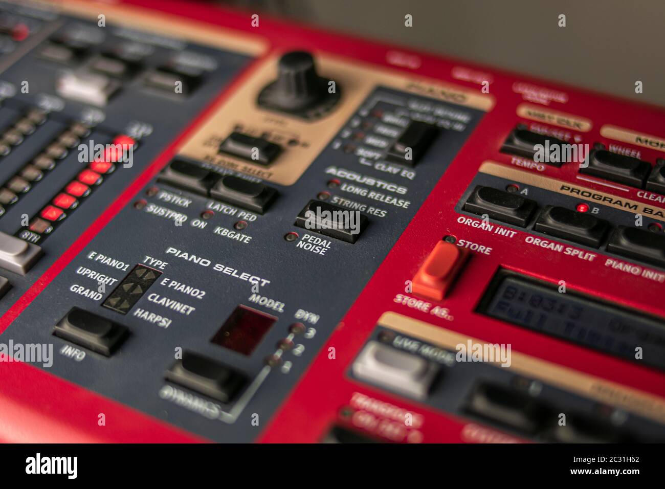 Synthesizer stage performance hi-res stock photography and images - Alamy