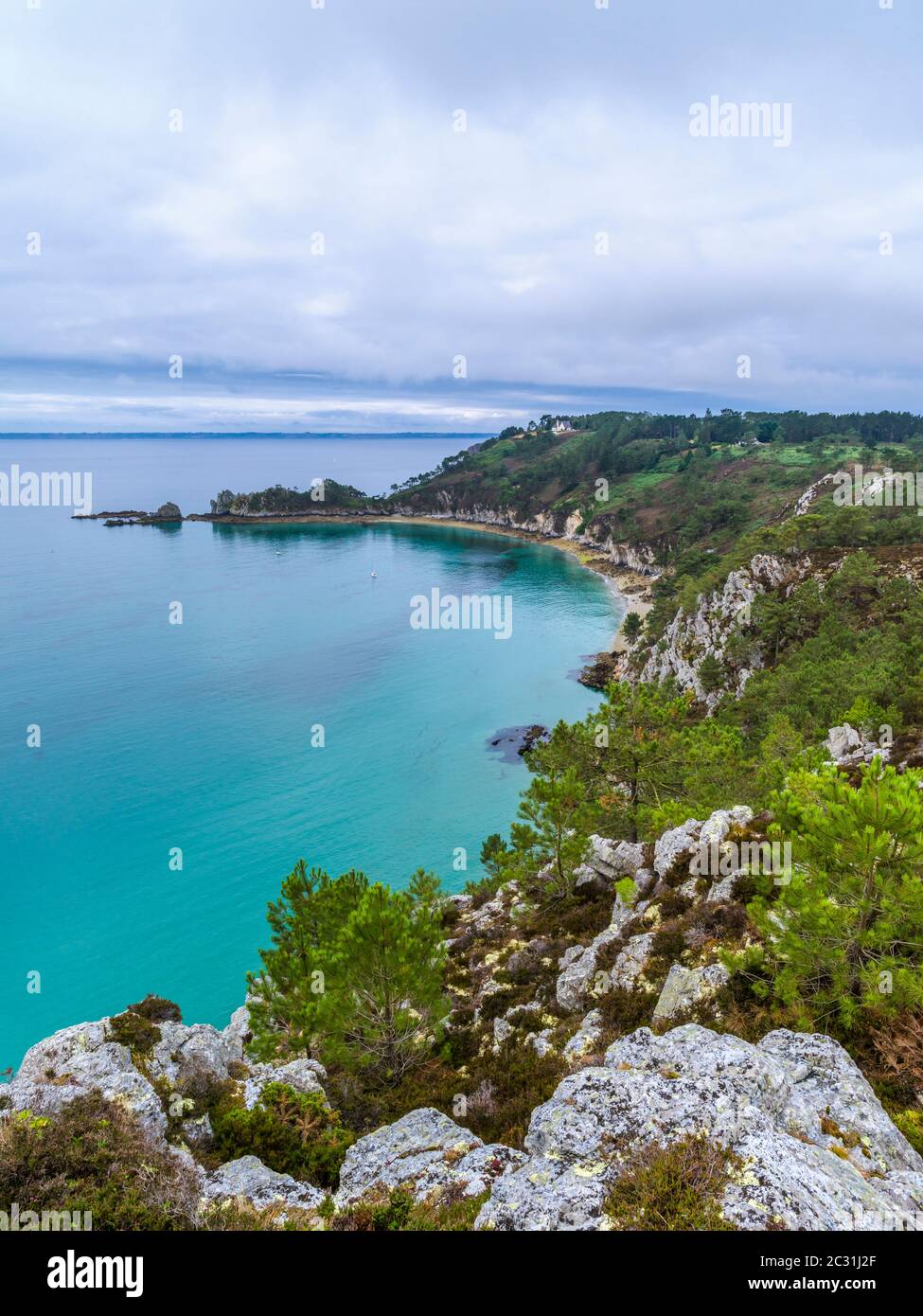 Landscape of coastline and sea, Crozon peninsula, Finistere, Brittany ...
