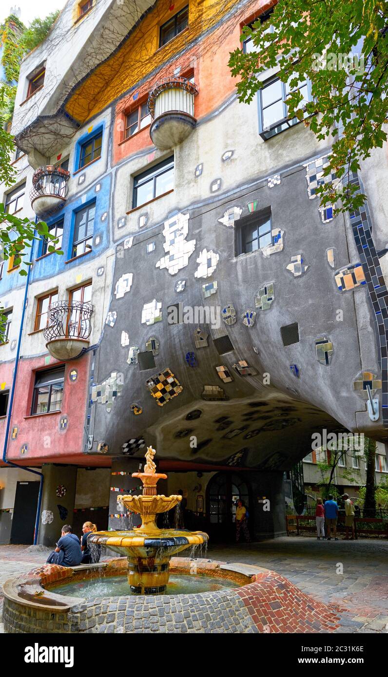 View on the famous Hundertwasser buildings in Vienna, Austria Stock ...