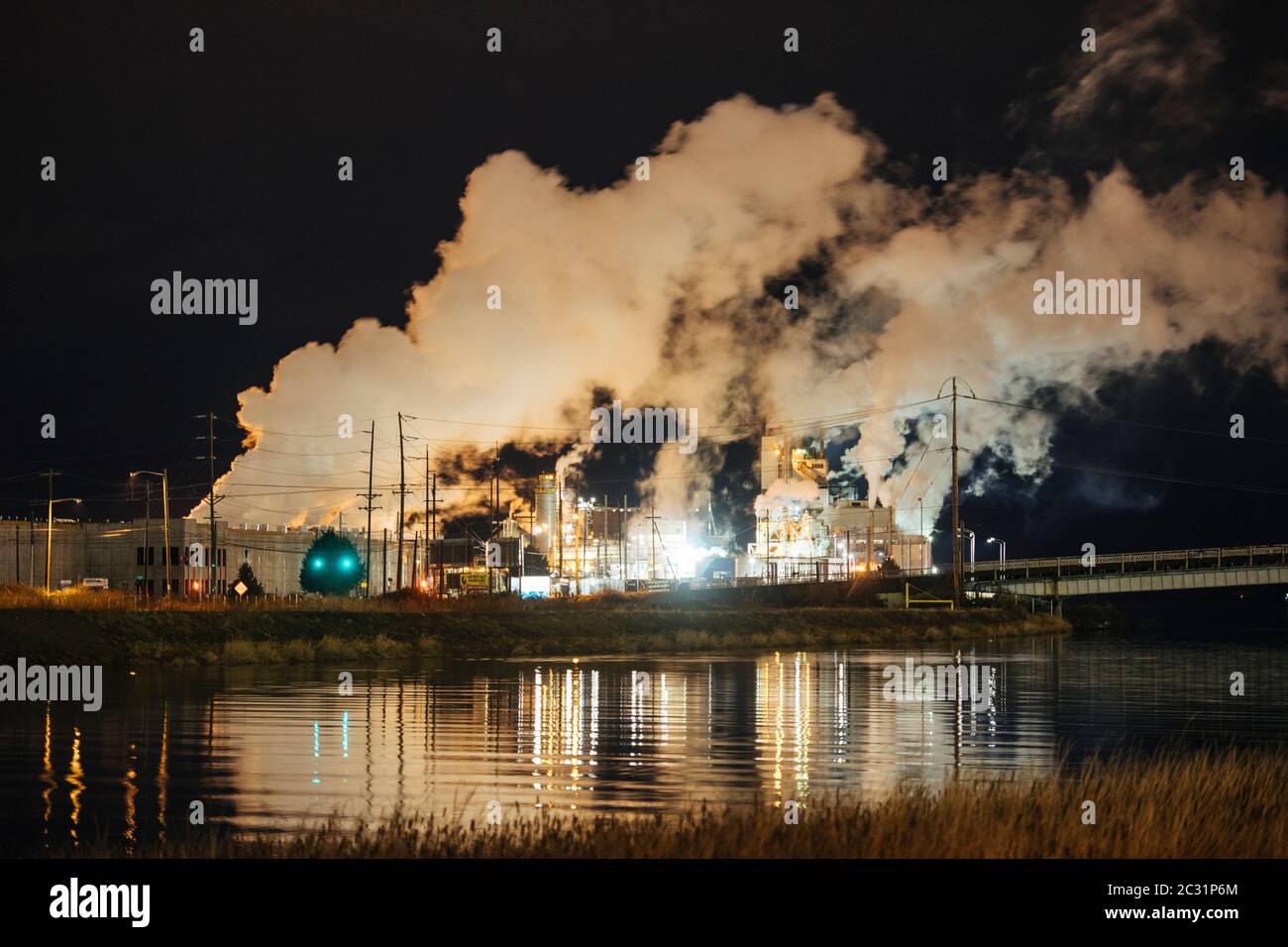 Factory night view hi-res stock photography and images - Alamy