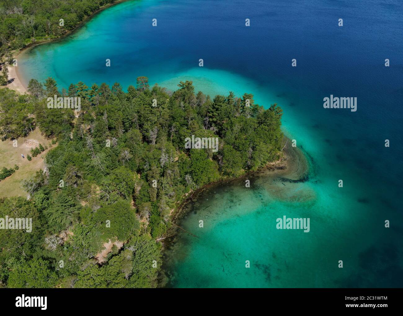 Blue lake lac bleu hi-res stock photography and images - Alamy