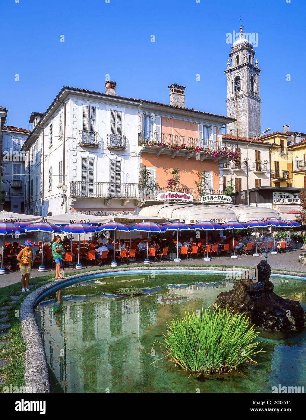 Pallanza and cafe hi-res stock photography and images - Alamy