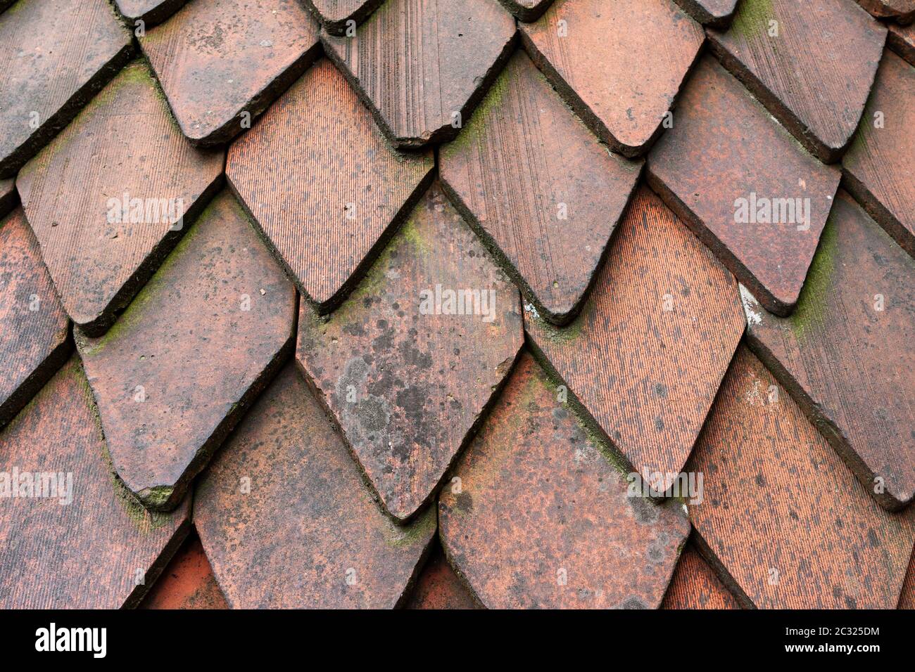 The picture shows weathered wooden roof shingles Stock Photo - Alamy