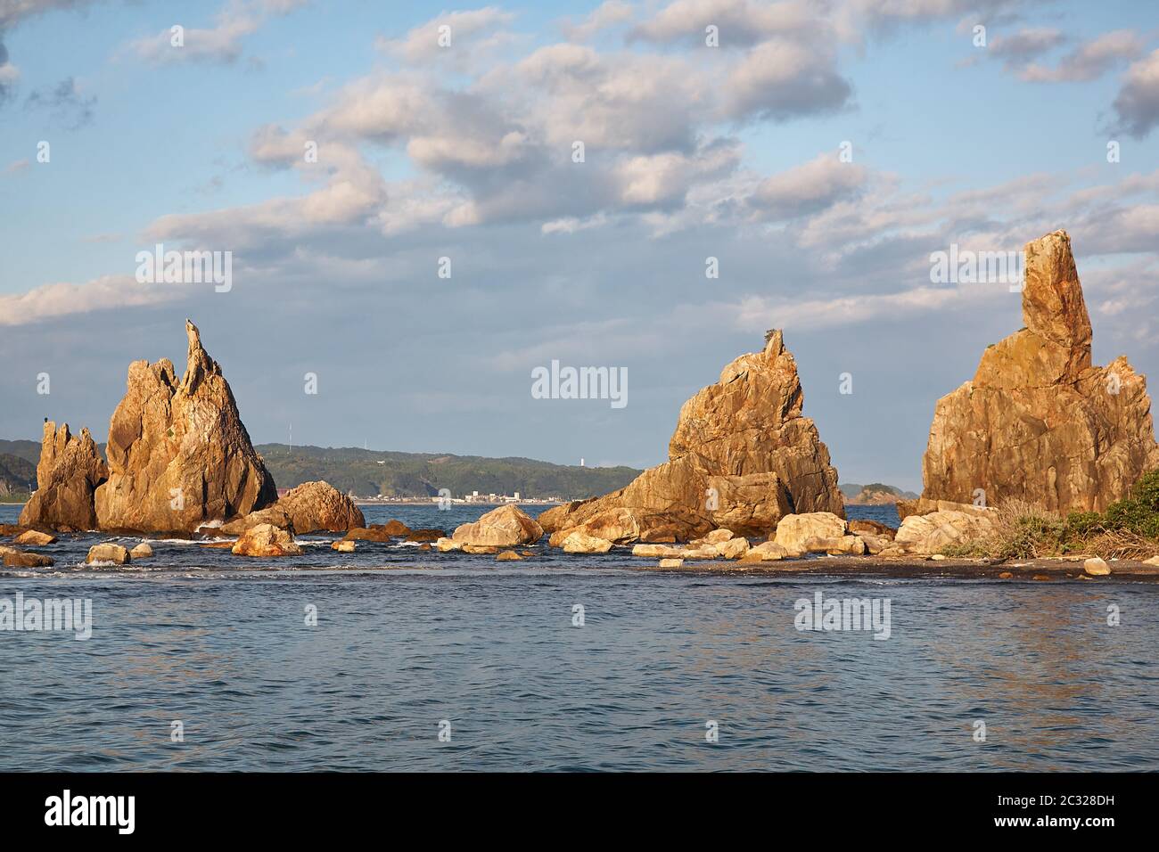 Hashigui-iwa (Bridge Pillar Rocks) at the Kushimoto. Wakayama ...