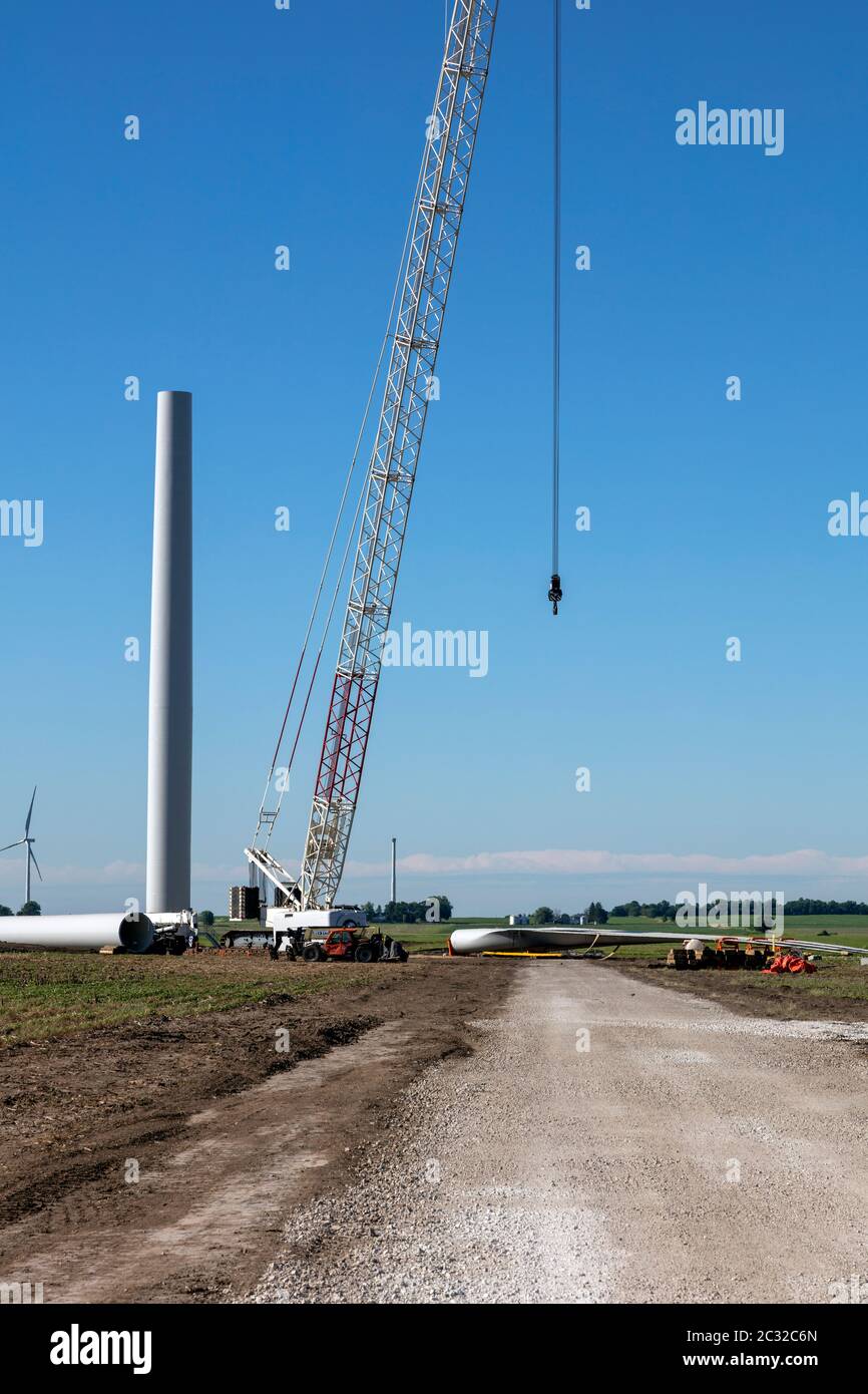 Wind turbine construction hi-res stock photography and images - Alamy